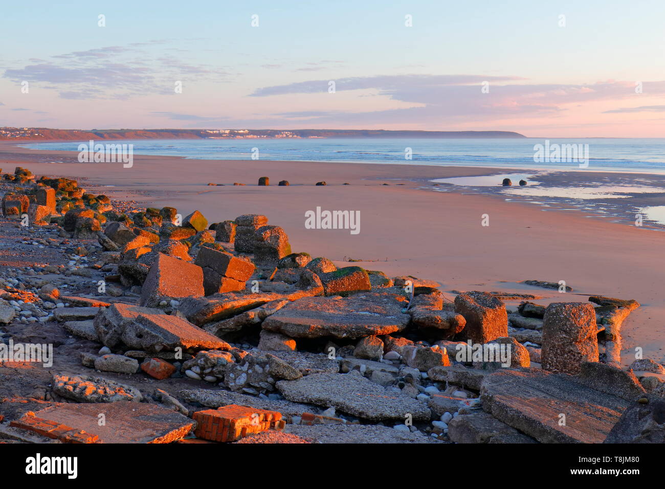 Reighton Sands beach on a suy morning in Nort hYorkshire Stock Photo ...