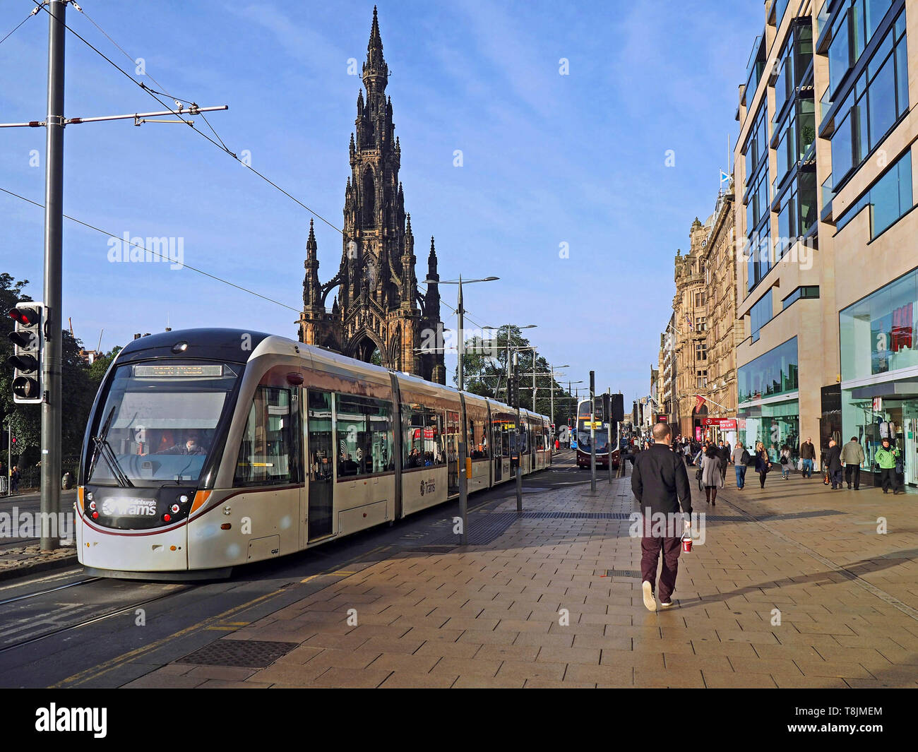 Edinburgh scotts monument hi-res stock photography and images - Alamy