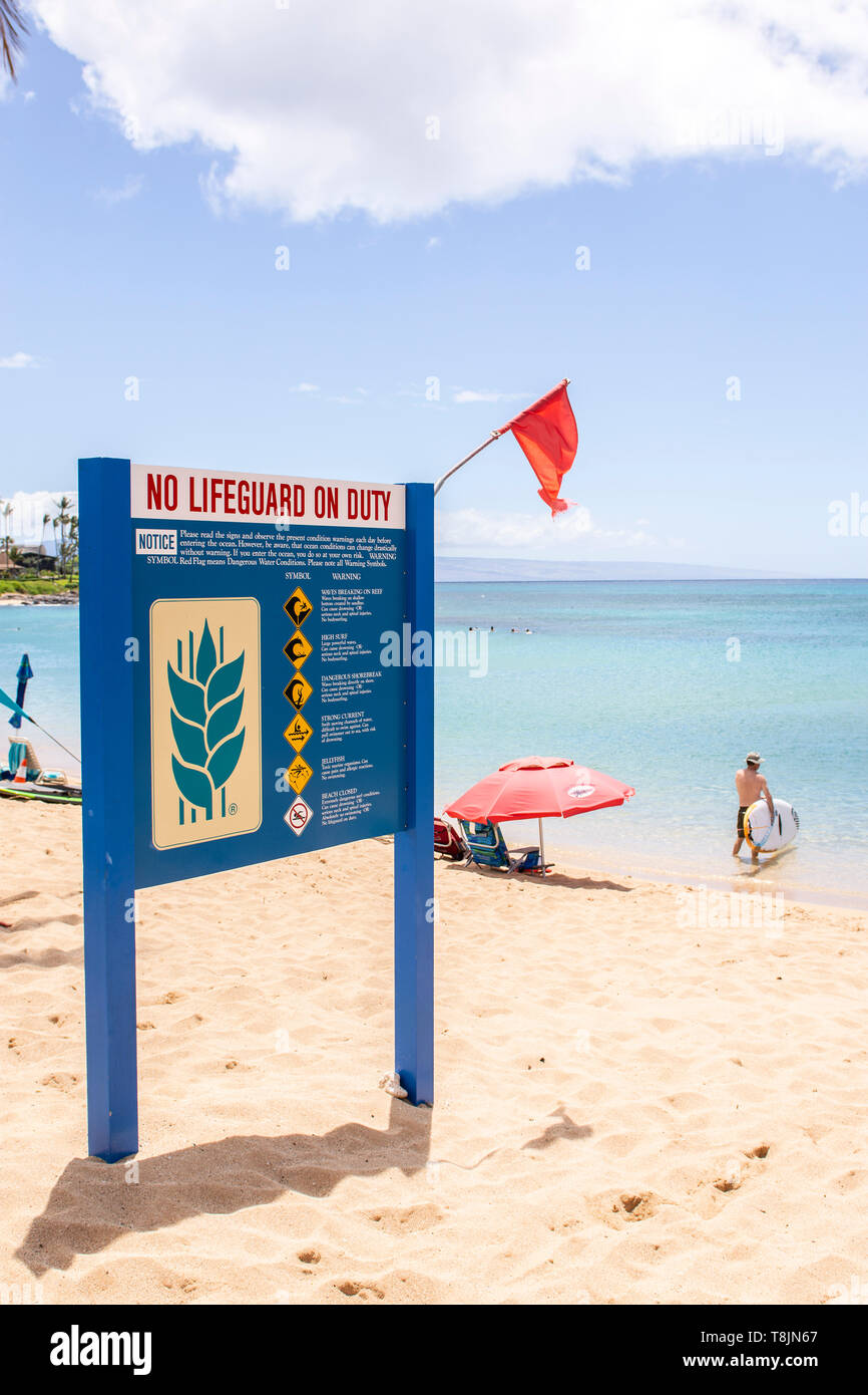 Hawaii lifeguard flag hi-res stock photography and images - Alamy