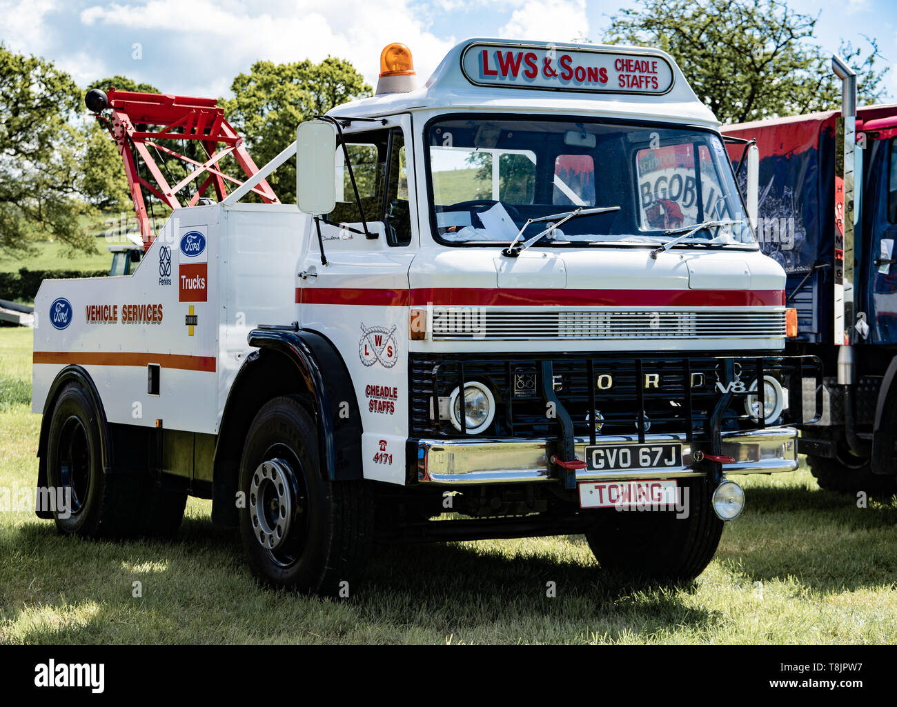 Ford D2417 D-series Perkins diesel engined recovery / breakdown truck ...