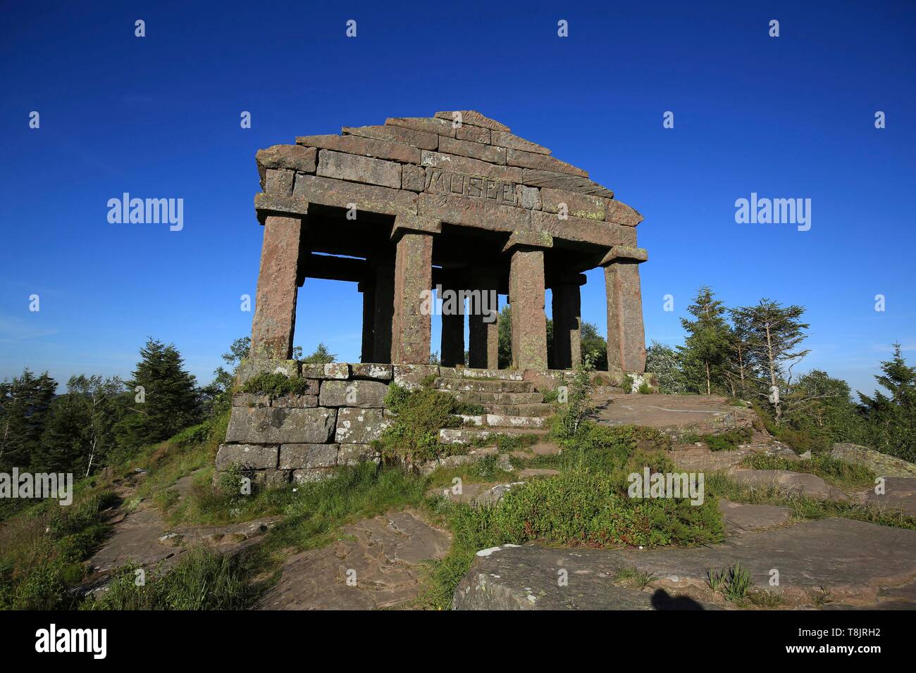 Donon hi-res stock photography and images - Alamy