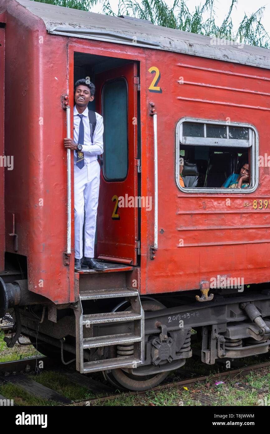 Sri Lanka, Uva province, the train line that connects Badulla to Kandy ...