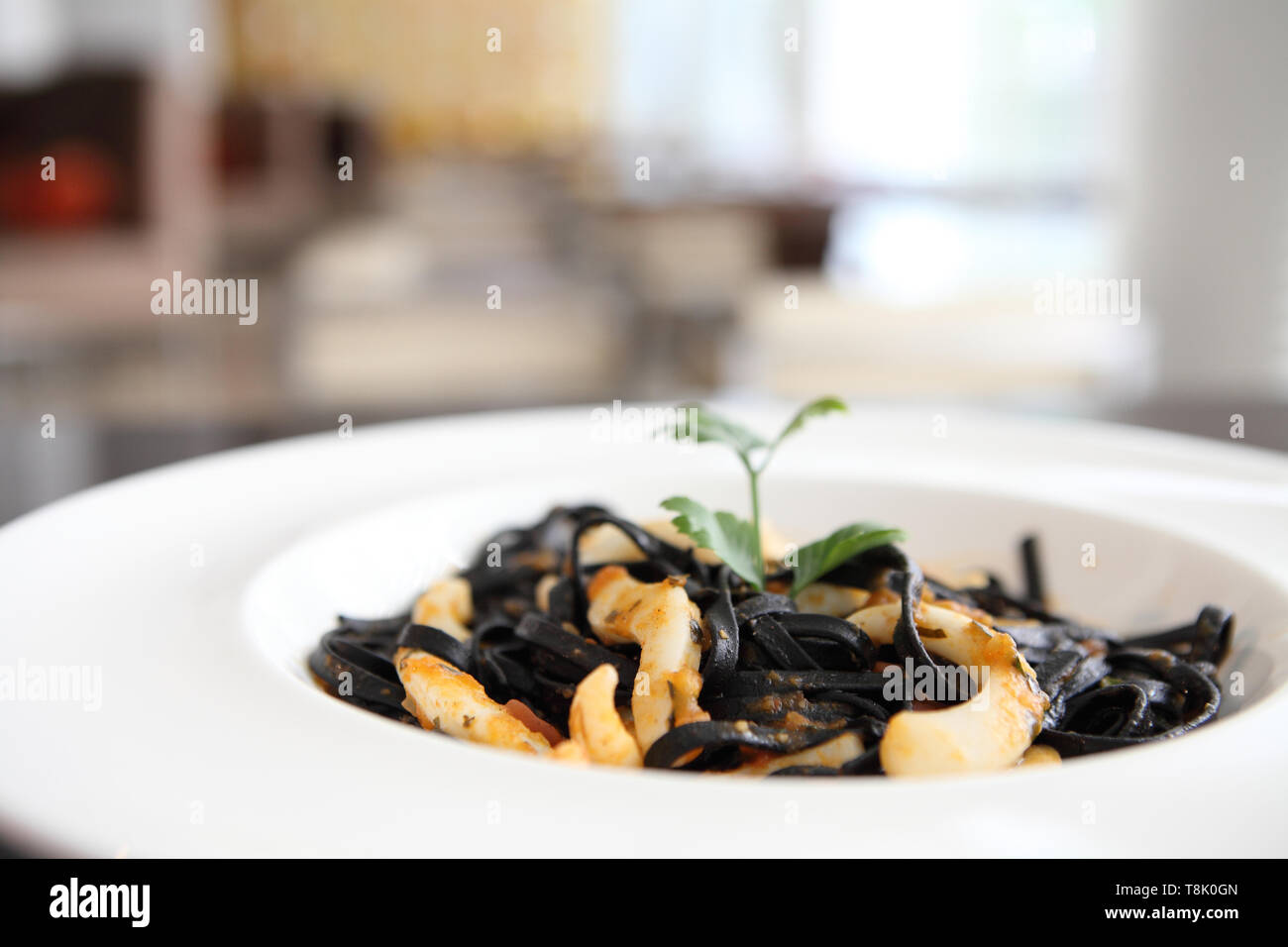 White Uncooked Squid High Resolution Stock Photography and Images - Alamy