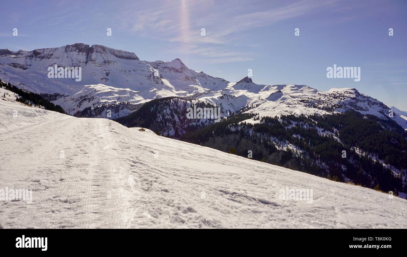 Planet track hi-res stock photography and images - Alamy