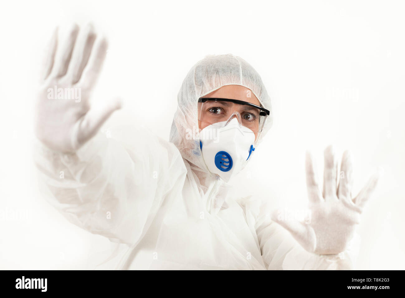 Safety goggles warning sign hi-res stock photography and images - Alamy