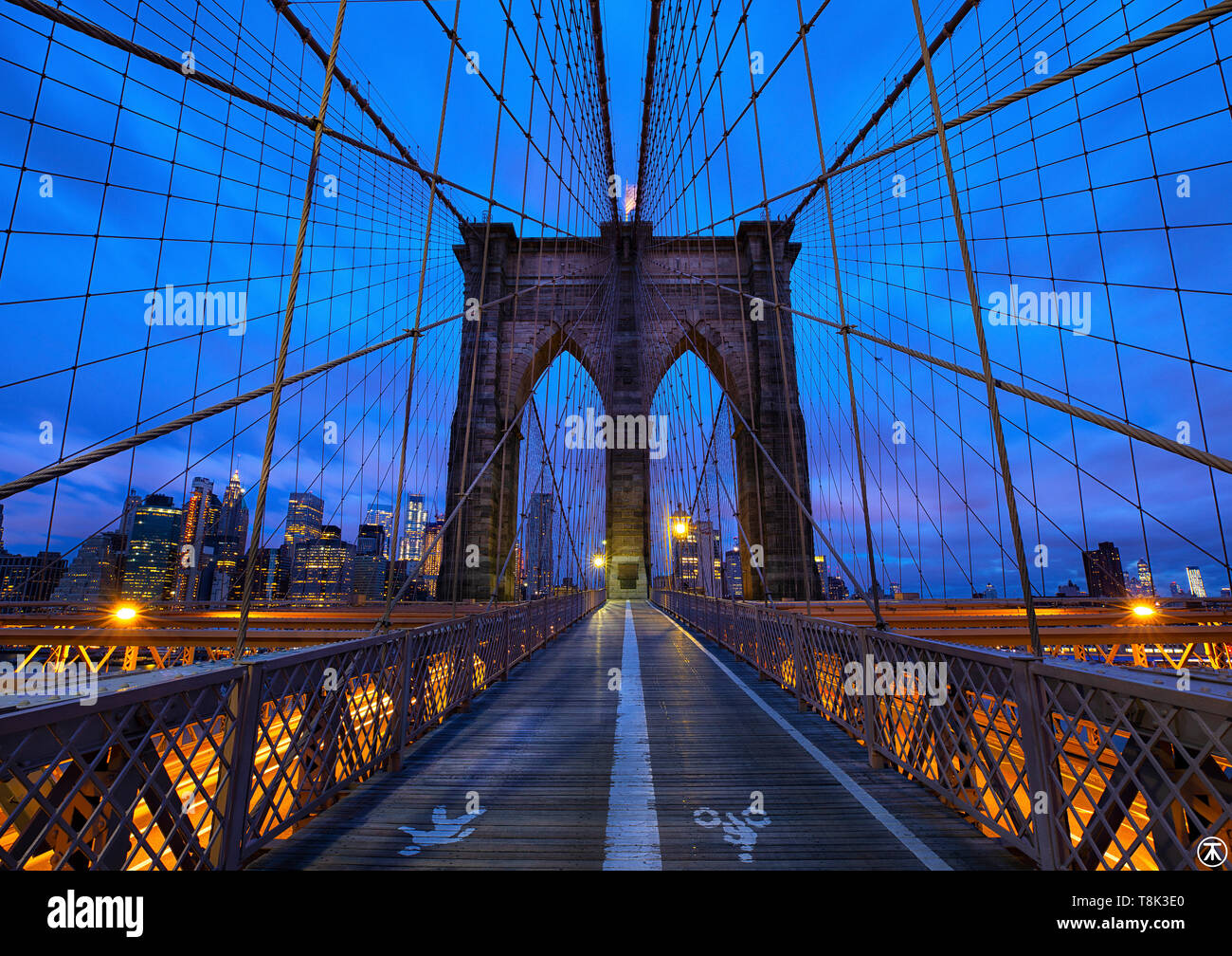Brooklyn groynes hi-res stock photography and images - Alamy