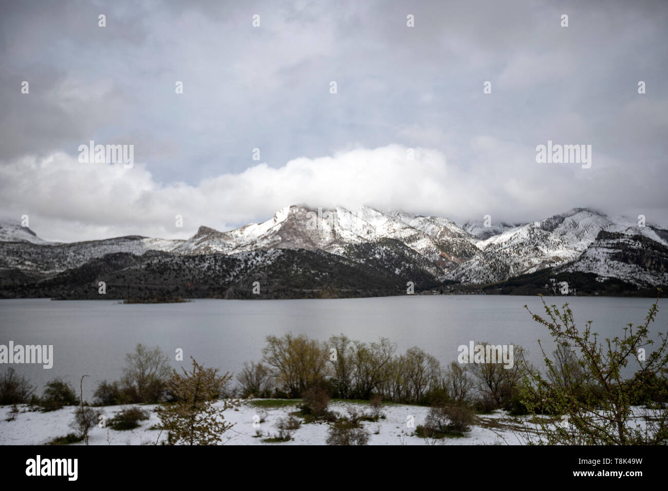 Castille leon dam hi-res stock photography and images - Alamy