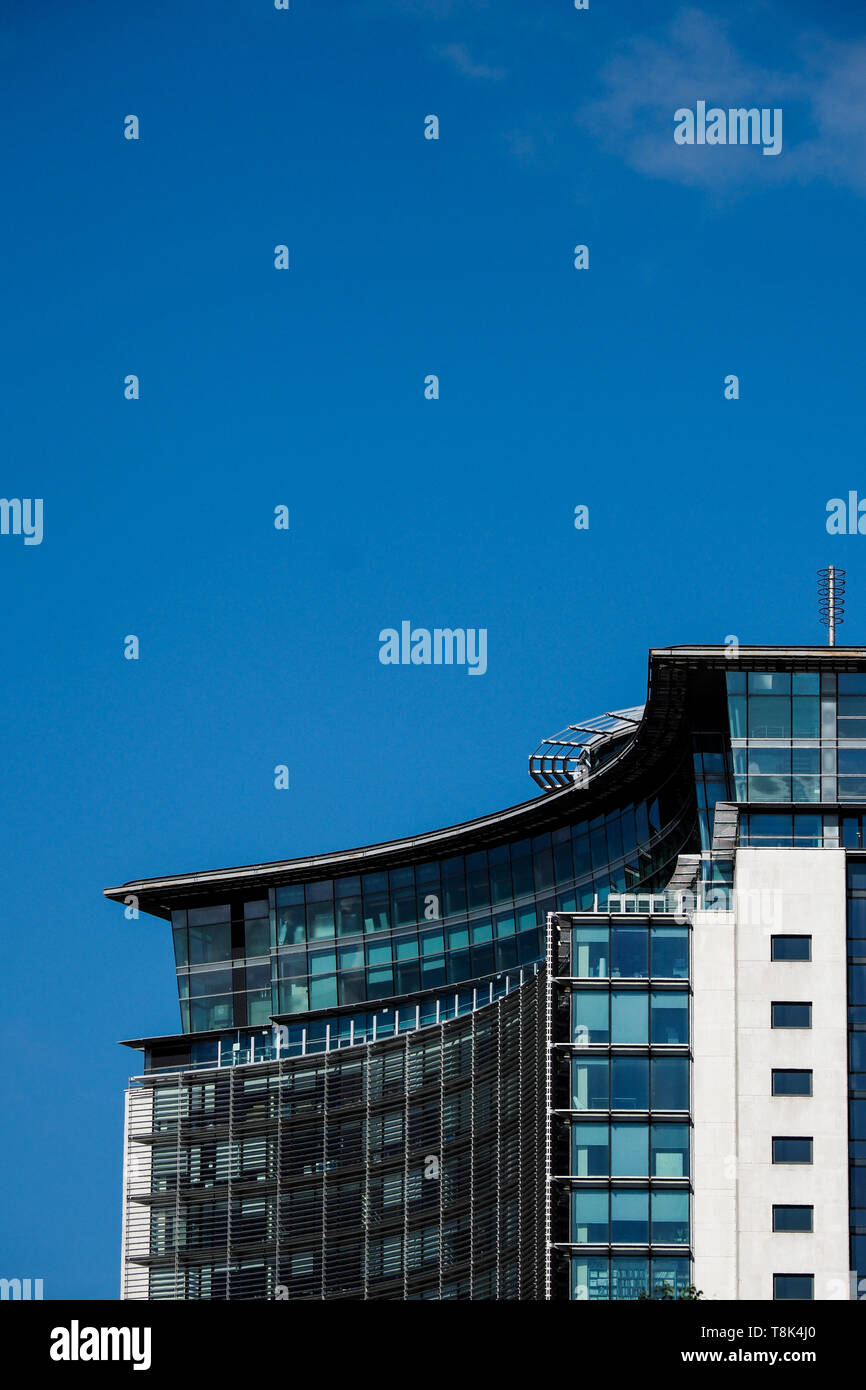 Empress State Building Stock Photo - Alamy