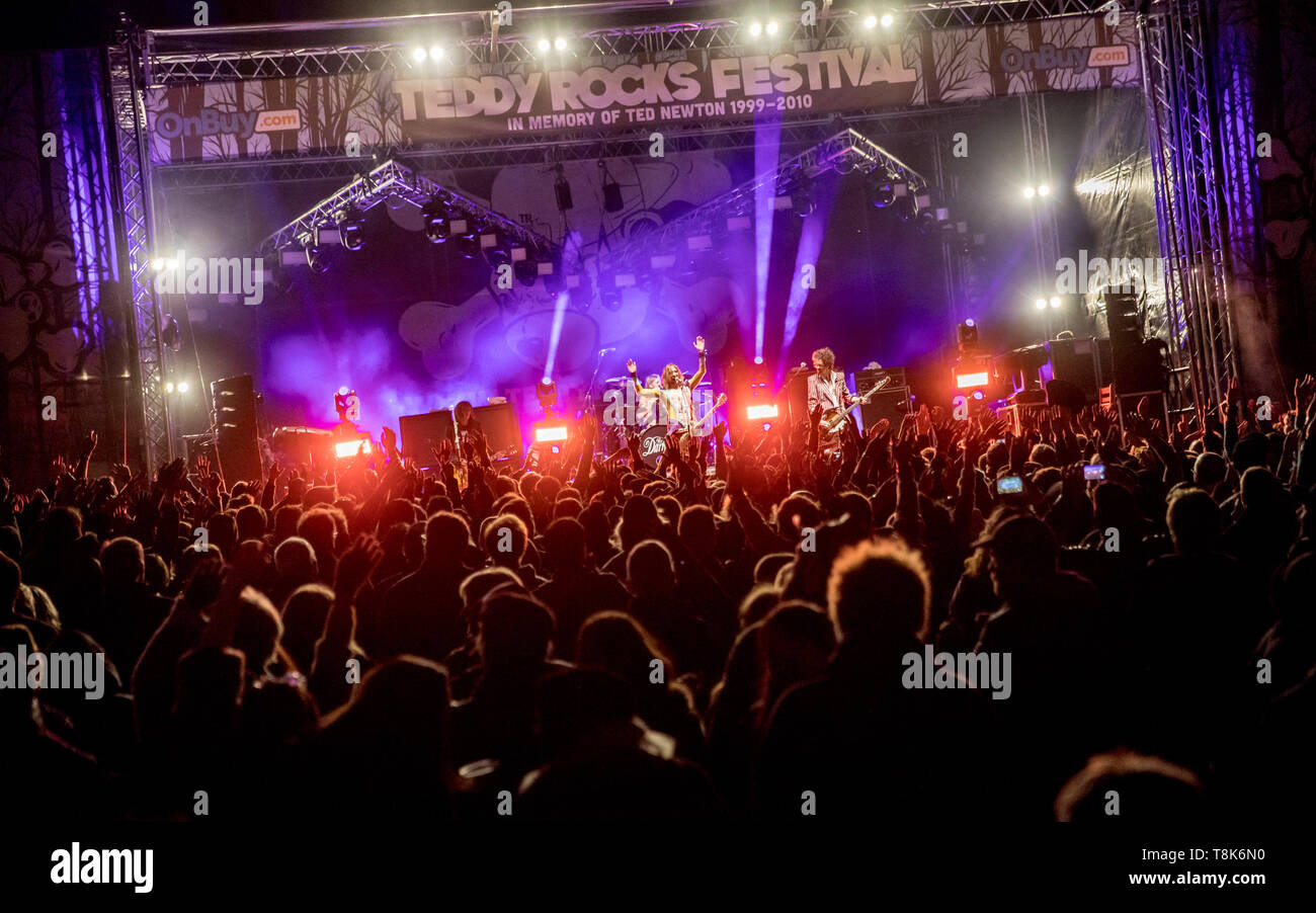 The Darkness headlining Saturday night at Teddy Rocks festival 2019 ...