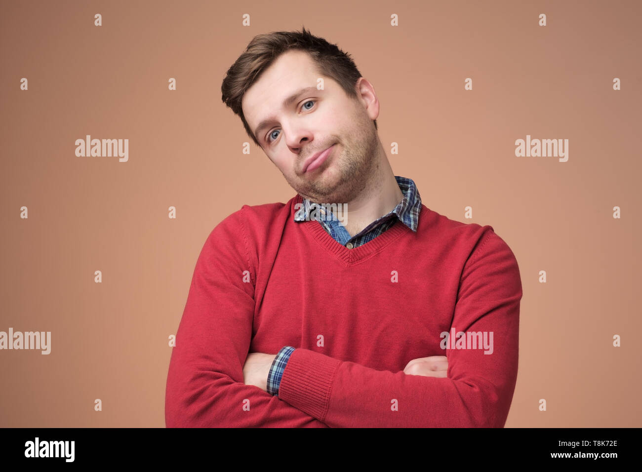Suspicious man hi-res stock photography and images - Alamy