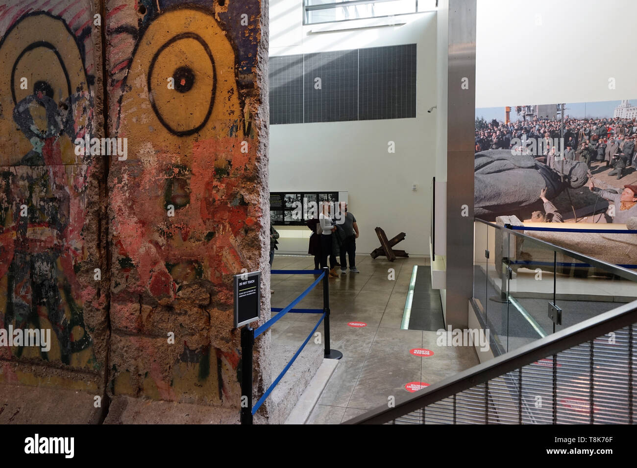 A section of Berlin Wall display in Newseum at 555 Pennsylvania Avenue ...