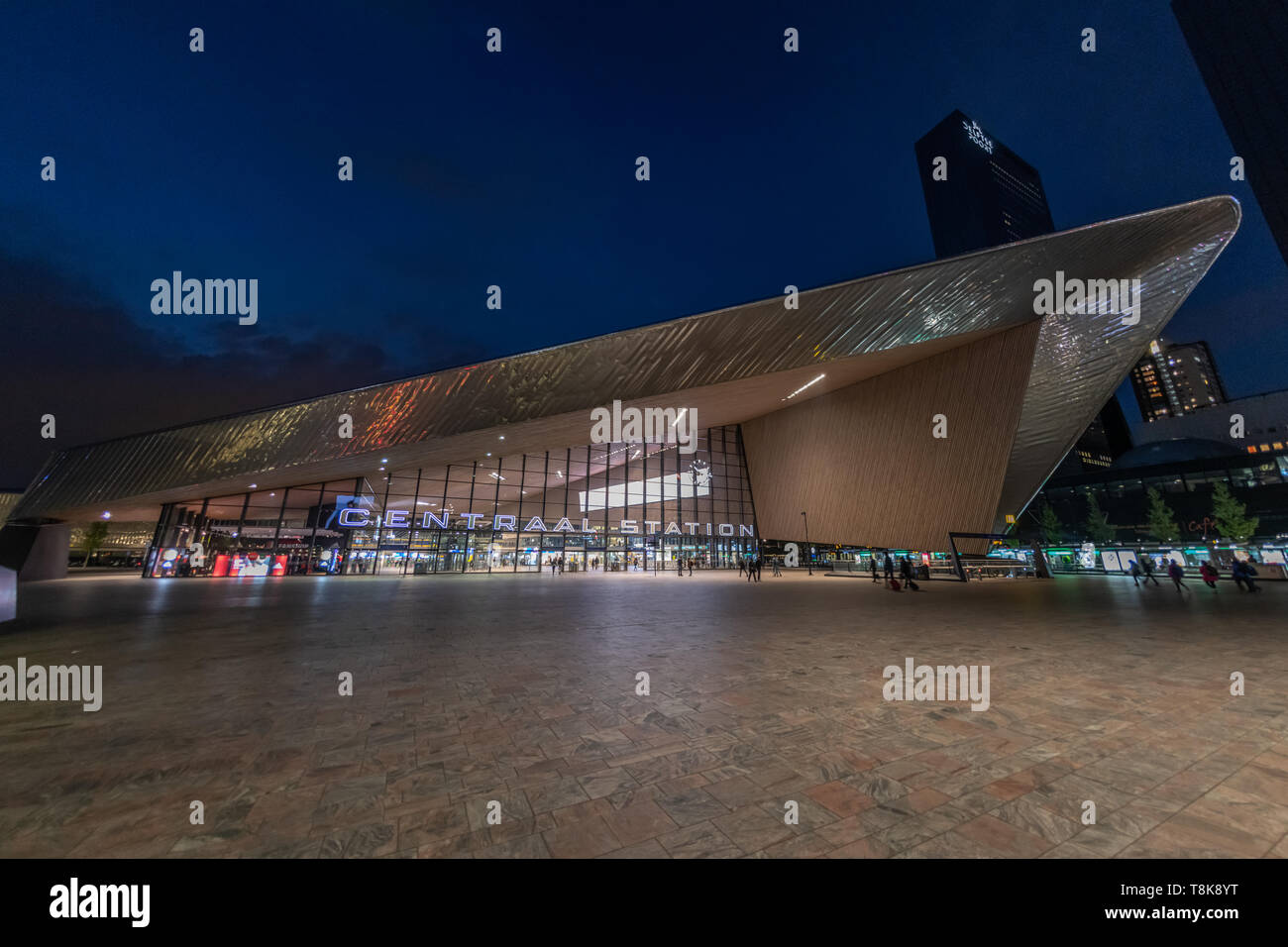 Rotterdam Centraal station at night - Rotterdam Central train station ...