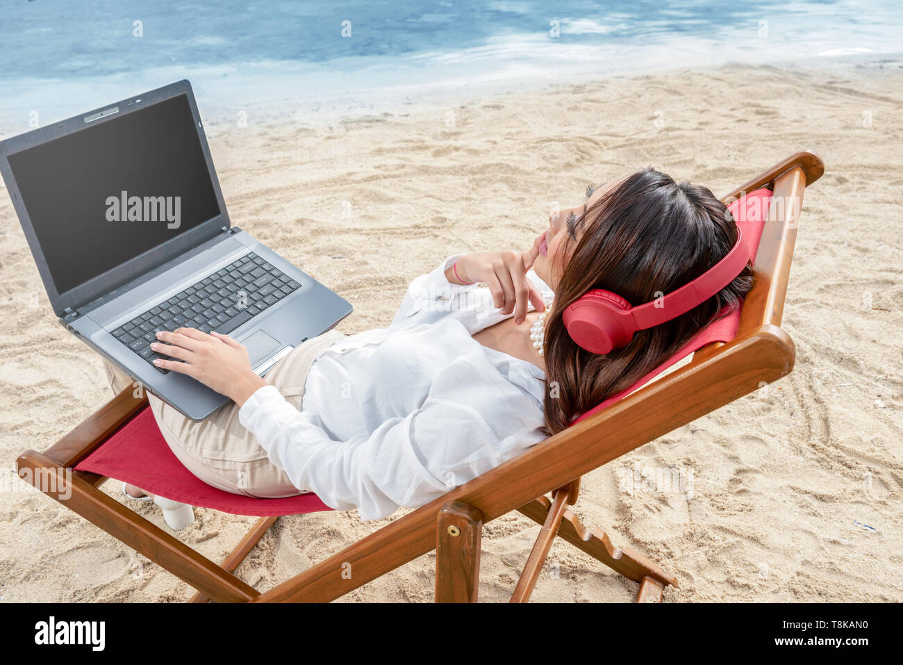 Woman work computer rear view hi-res stock photography and images - Alamy