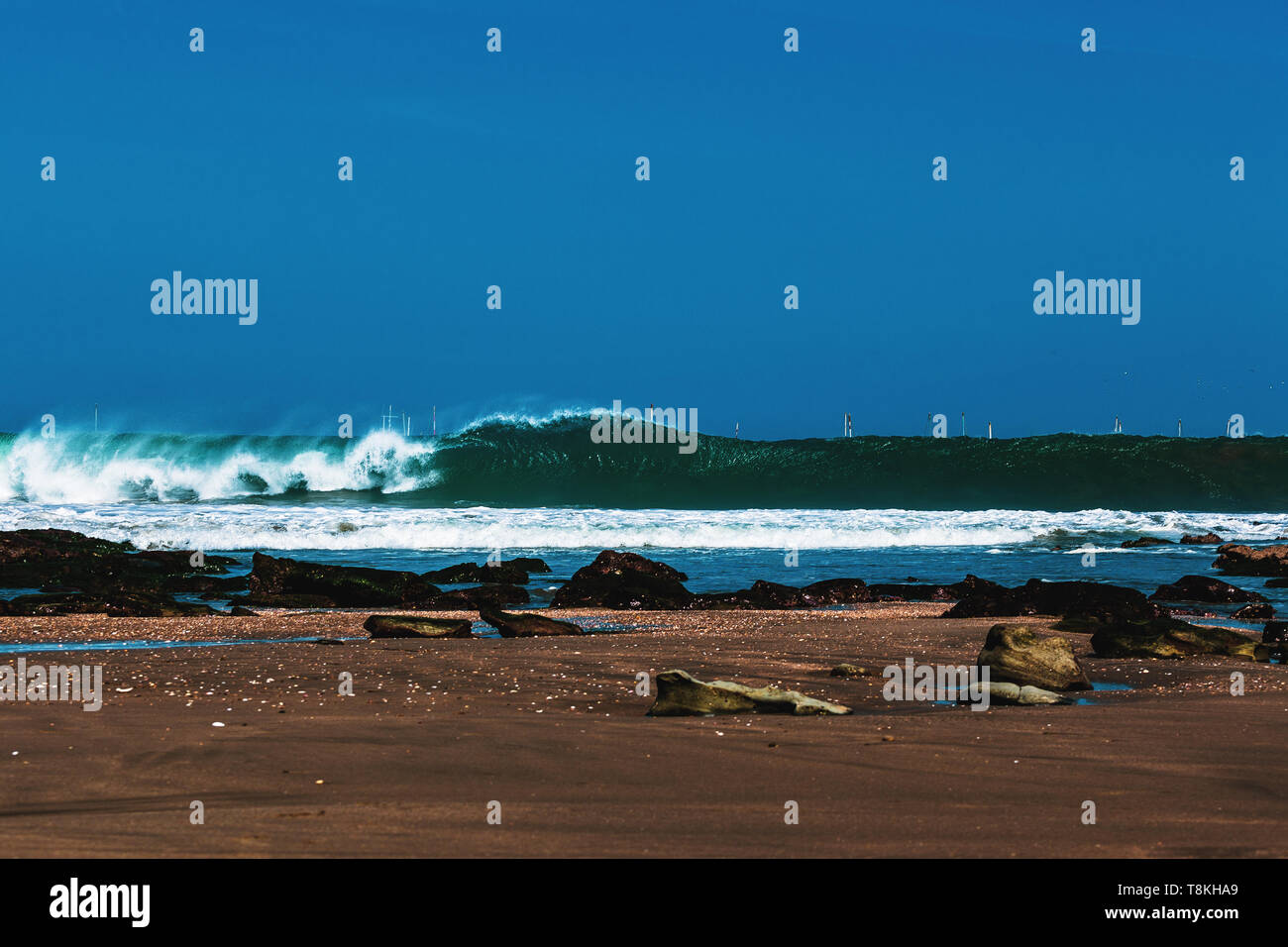 Surfig session with perfect tubular waves at cabo blanco lima Peru ...
