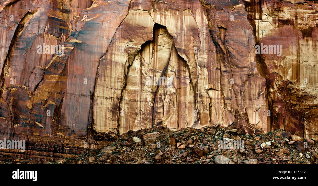 Patterns in rock Stock Photo - Alamy