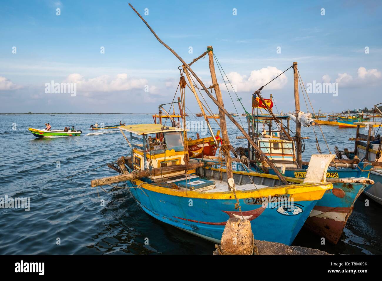 Sri Lanka, Northern province, Jaffna, fishing harbour Stock Photo - Alamy