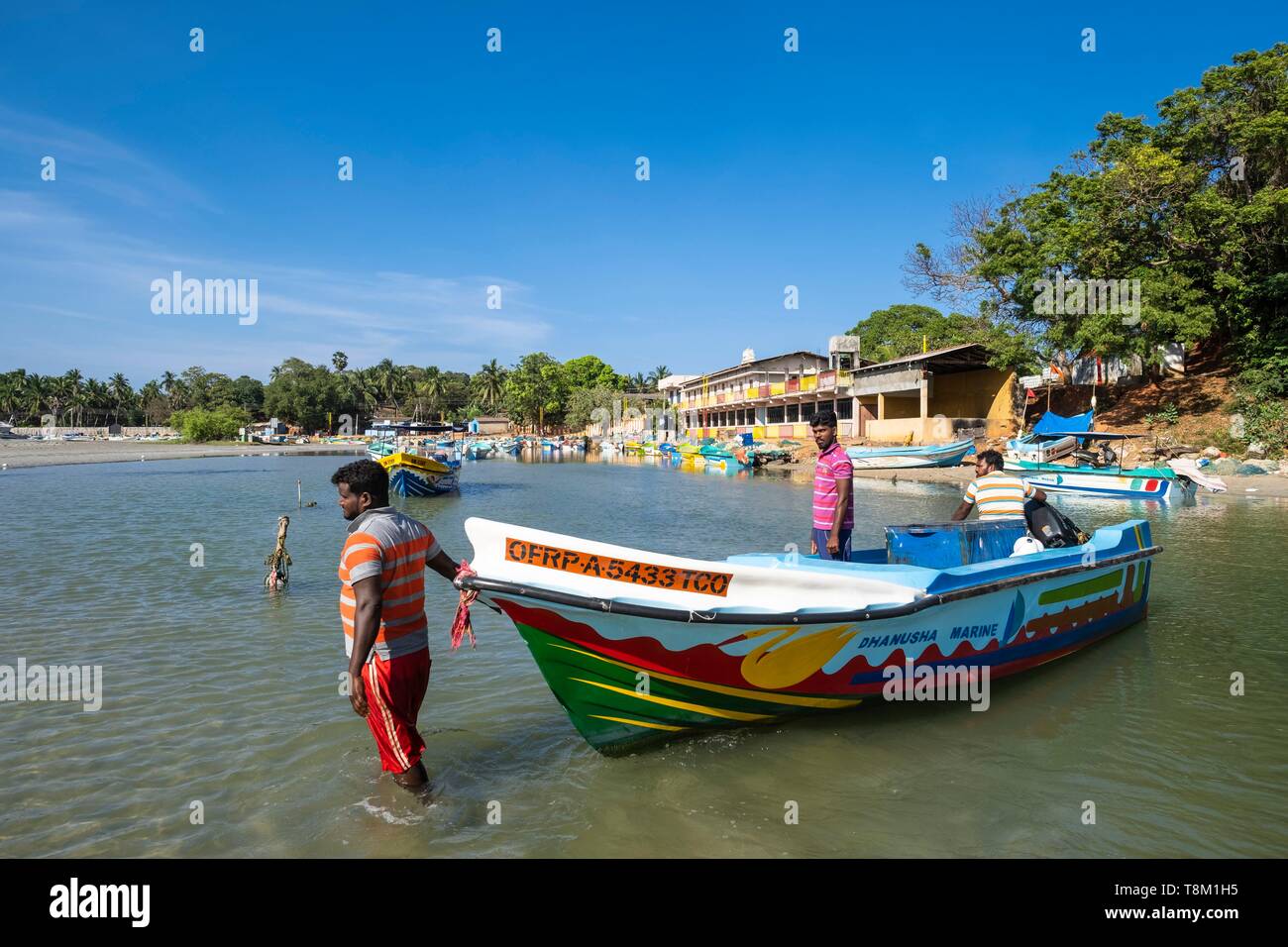 Sri Lanka, Eastern province, Trincomalee (or Trinquemalay), Sampalthivu ...