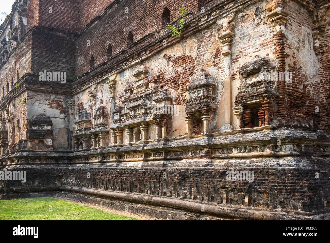 Alahana pirivena complex hi-res stock photography and images - Alamy