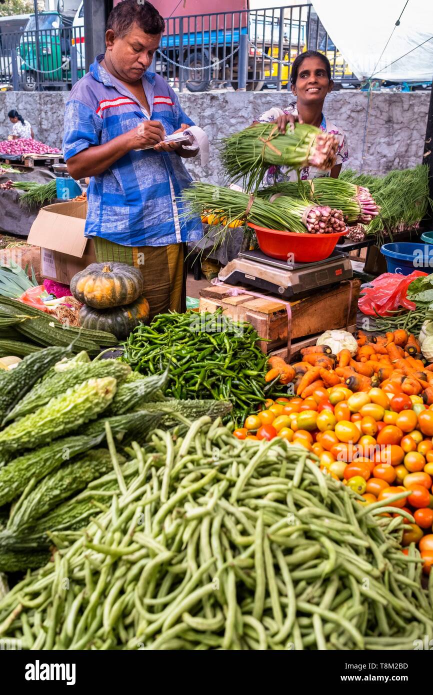 Sri Lanka Food Market Woman High Resolution Stock Photography and ...
