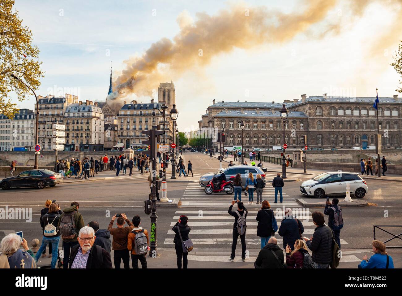 Smoke on the facade hi-res stock photography and images - Alamy