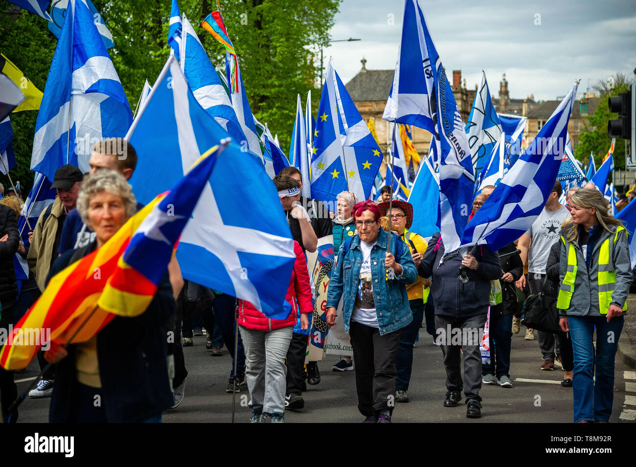 Scottish independence flags hi-res stock photography and images - Alamy