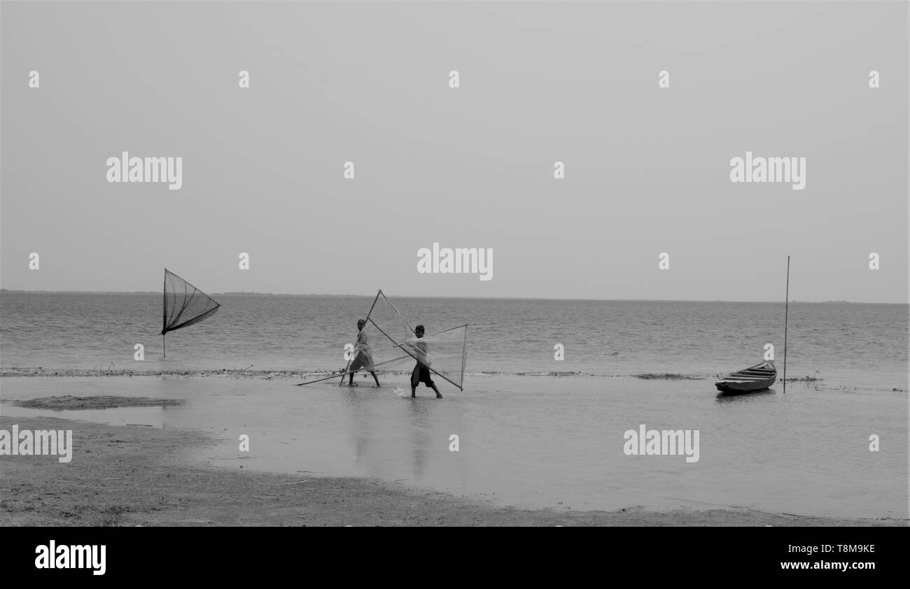 Haor fish hi-res stock photography and images - Alamy