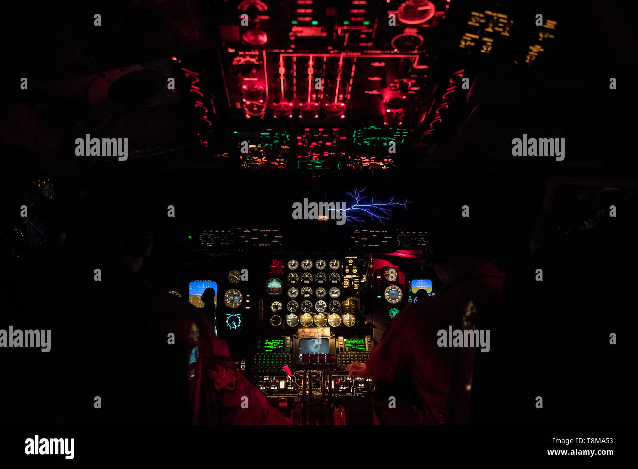 Static discharge hi-res stock photography and images - Alamy