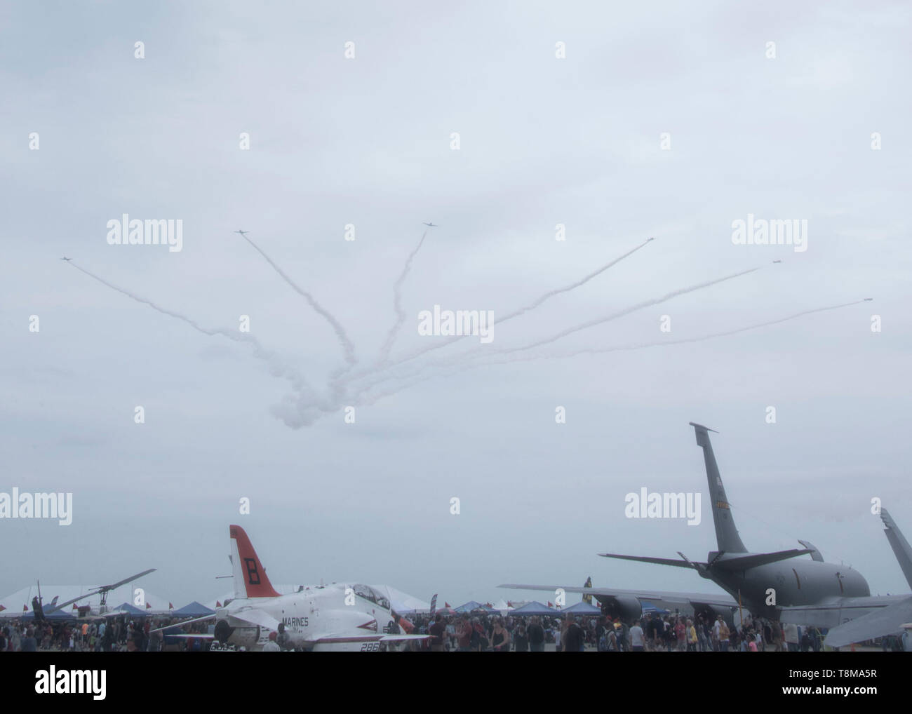 Legends in flight hi-res stock photography and images - Alamy