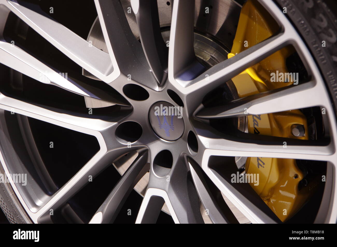 Yellow brake caliper hi-res stock photography and images - Alamy