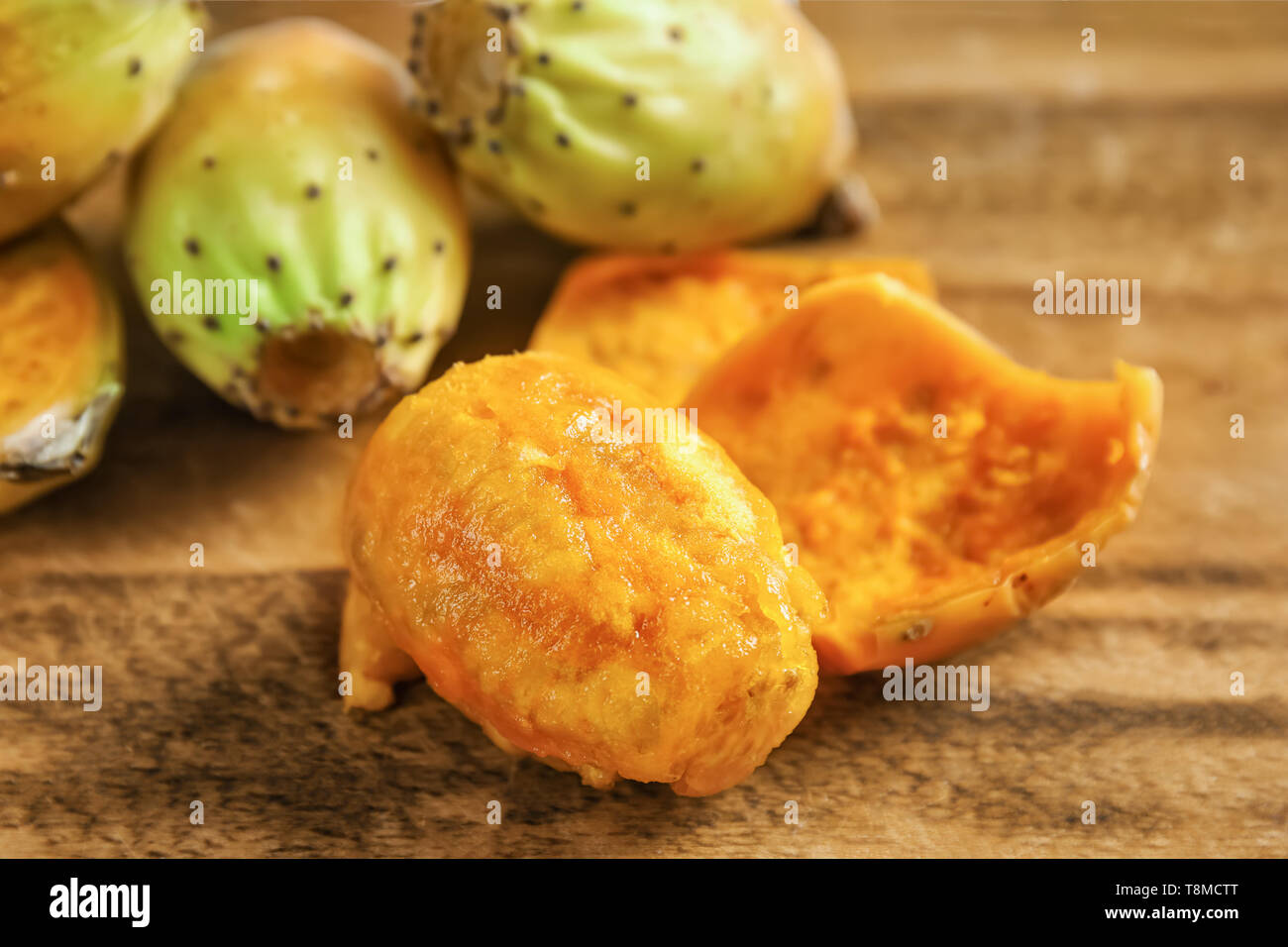 Peeled fig hi-res stock photography and images - Alamy