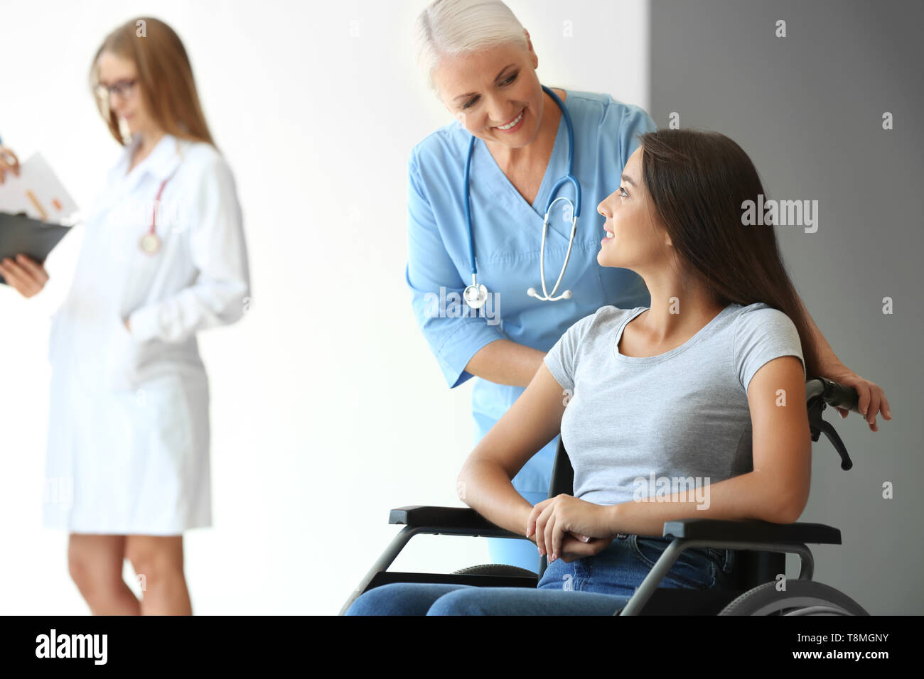 Female paraplegic patient hi-res stock photography and images - Alamy