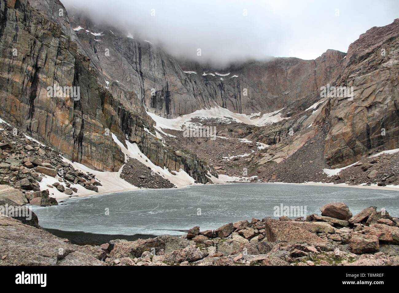 Chasm lake rocky hi-res stock photography and images - Alamy