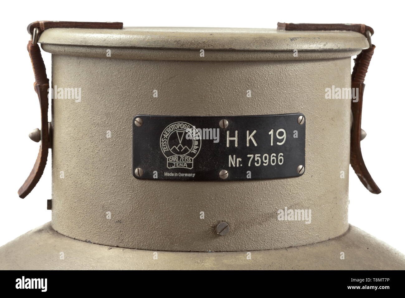 A hand-held camera HK 19 of Zeiss Aerotopograph Co. with accessories ...