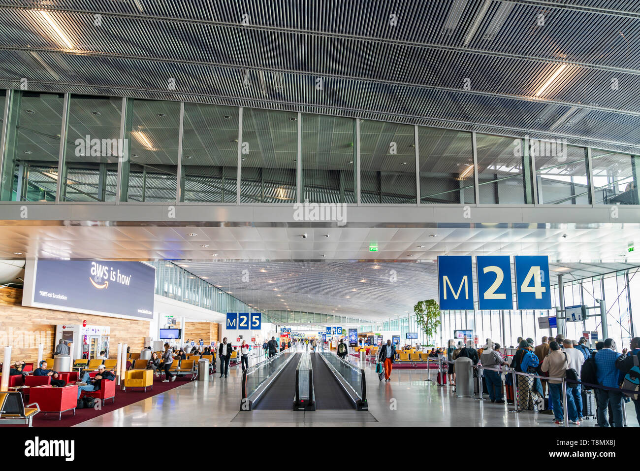 Airport Departure Gates High Resolution Stock Photography and Images ...