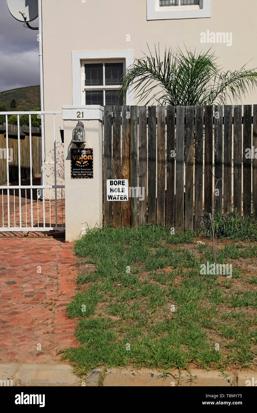 Bore hole water sign on fence hi-res stock photography and images - Alamy