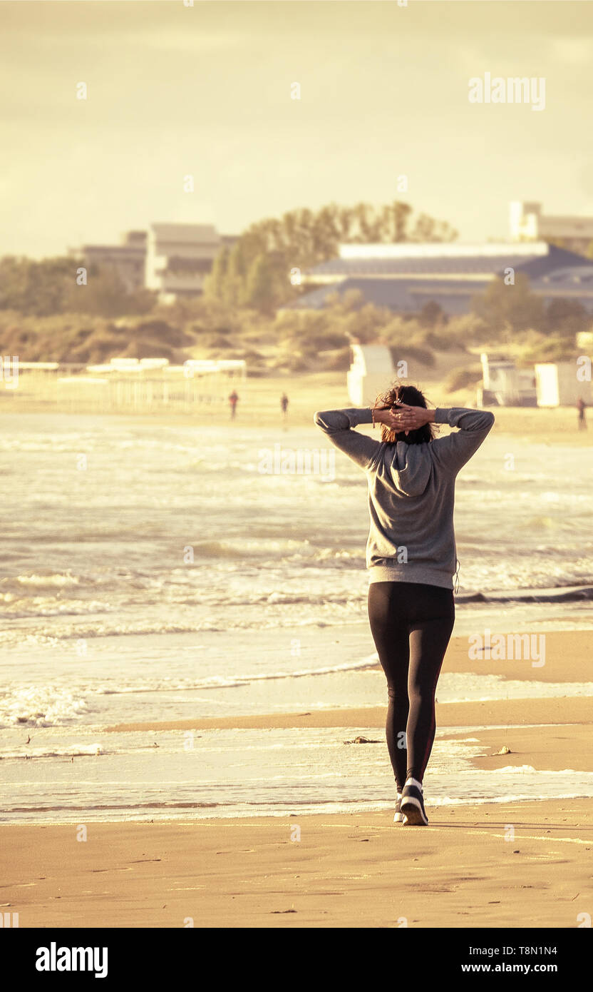 People On The Beach High Resolution Stock Photography and Images - Alamy