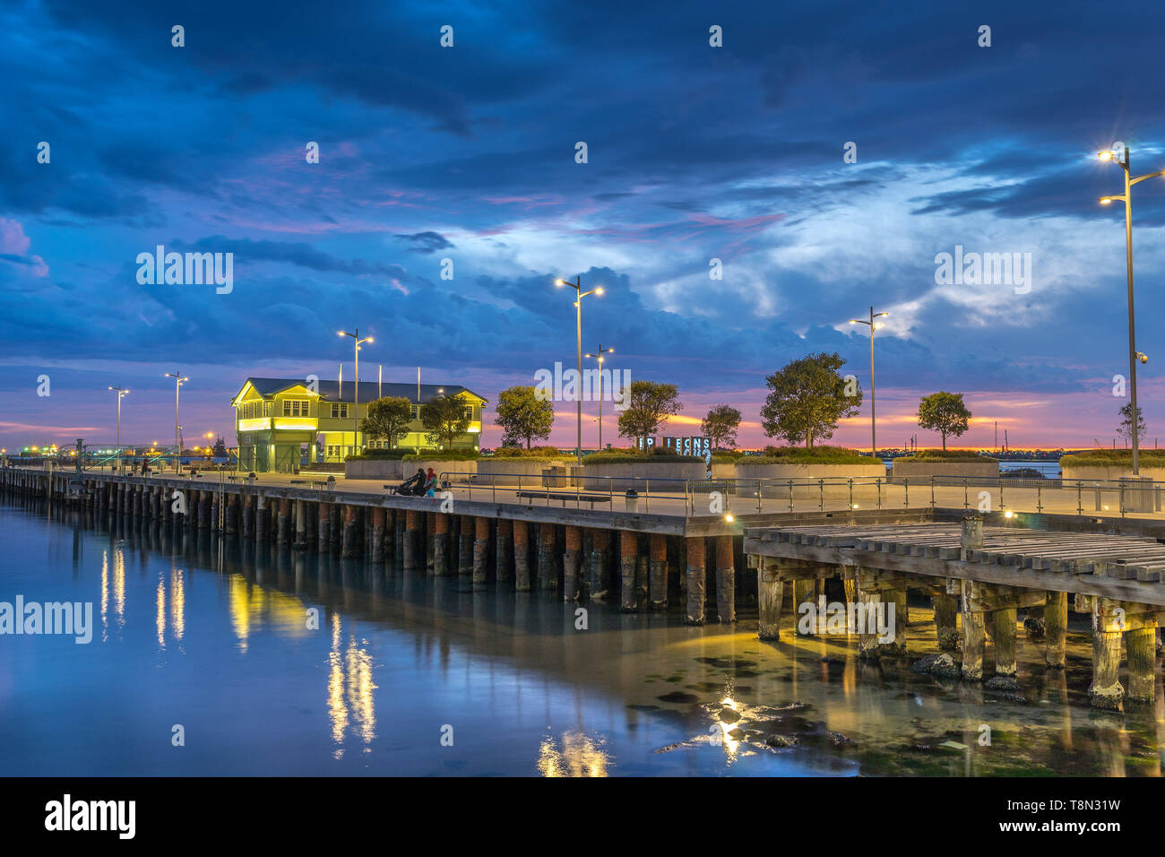 Melbourne weather scene hi-res stock photography and images - Alamy