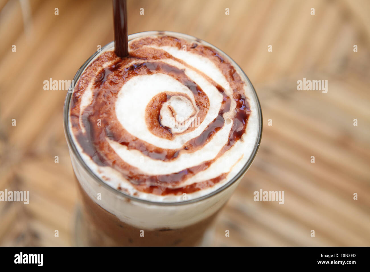 Iced chocolate hi-res stock photography and images - Alamy