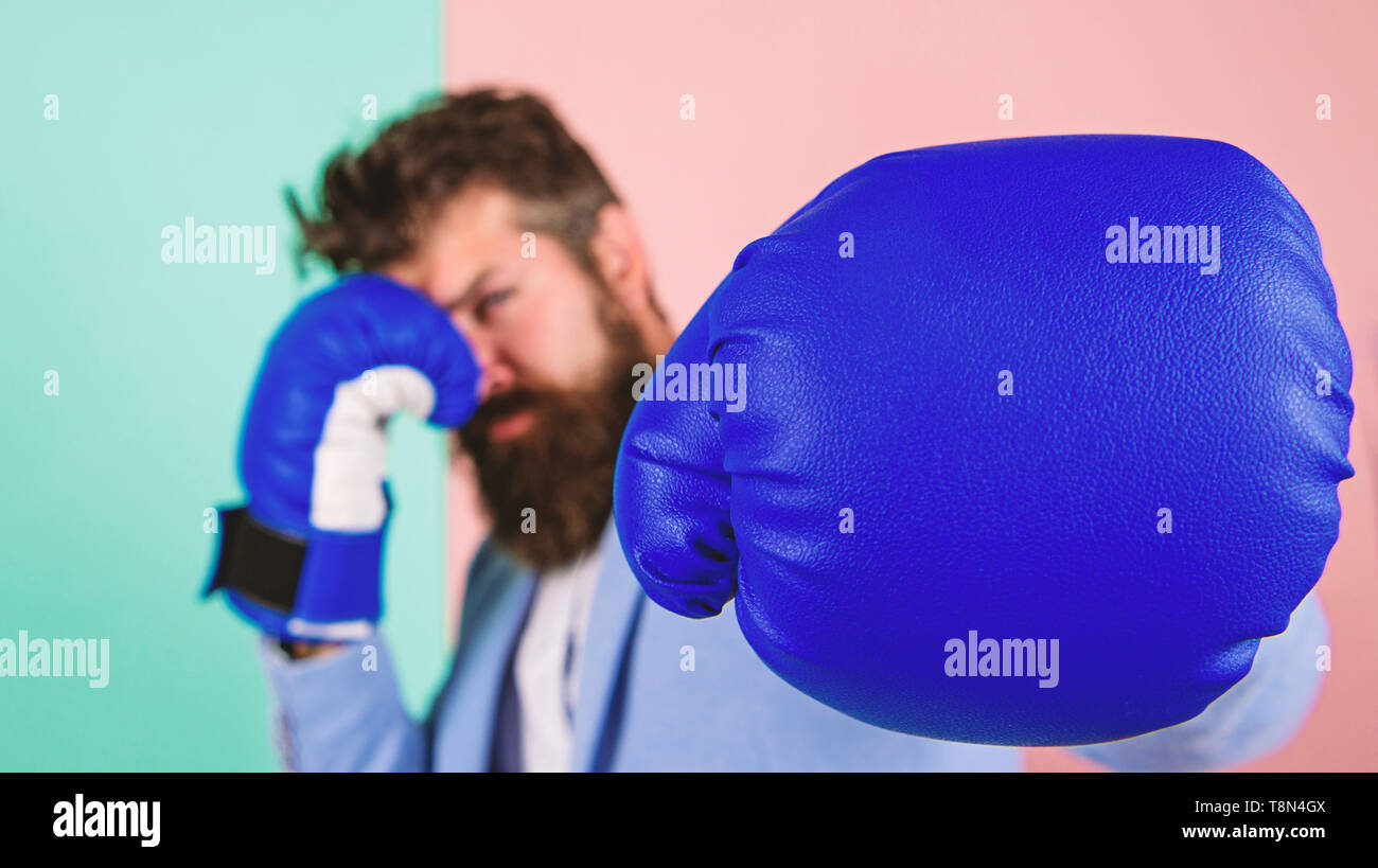 Defend yourself hi-res stock photography and images - Alamy