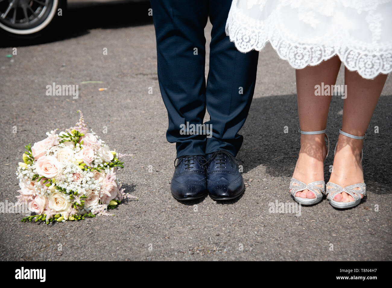 Happy wedding feet hi-res stock photography and images - Alamy