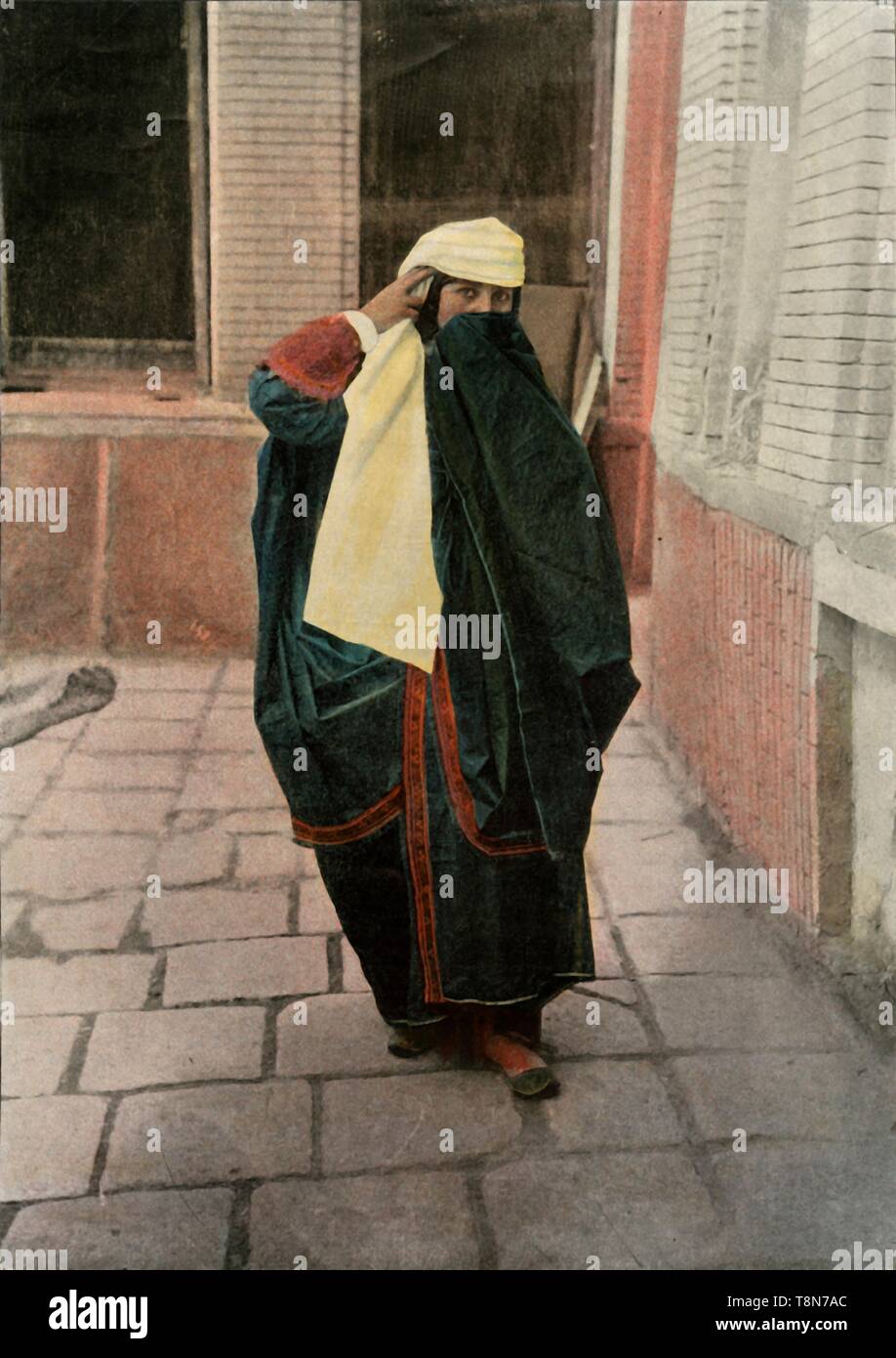 Persane costume de ville hi-res stock photography and images - Alamy