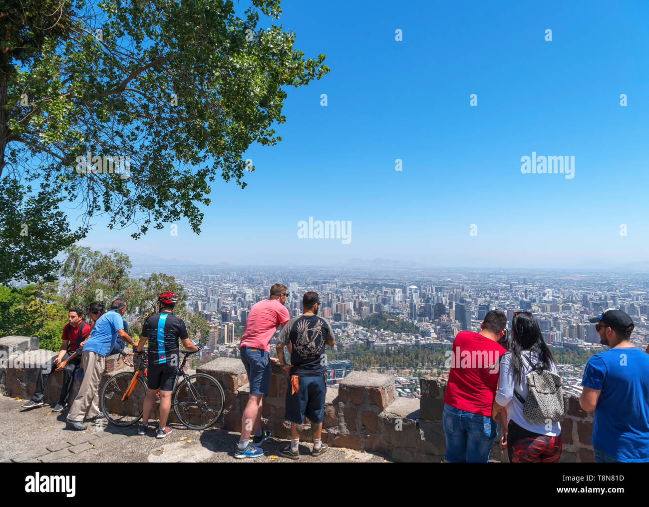 Cerro san cristobal santiago hi-res stock photography and images - Alamy