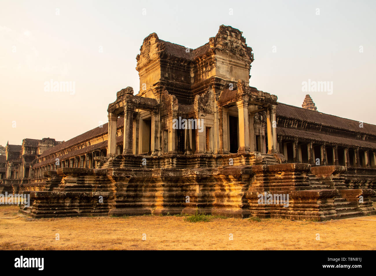 Ankor wat sunrise hi-res stock photography and images - Alamy