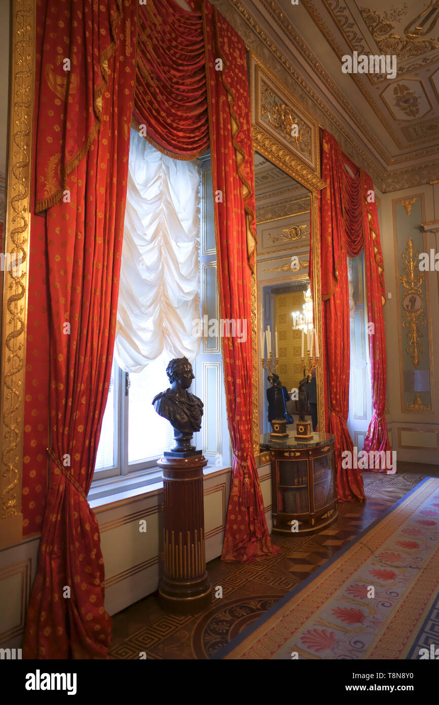 Albertina museum interior vienna hi-res stock photography and images ...