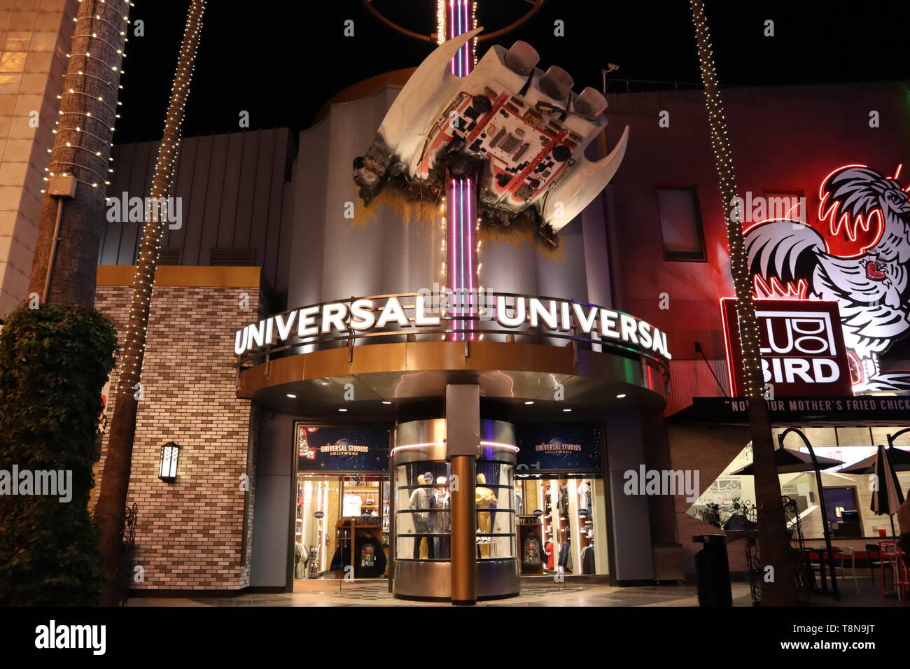 UNIVERSAL STUDIOS entertainment and retail districts, Los Angeles ...