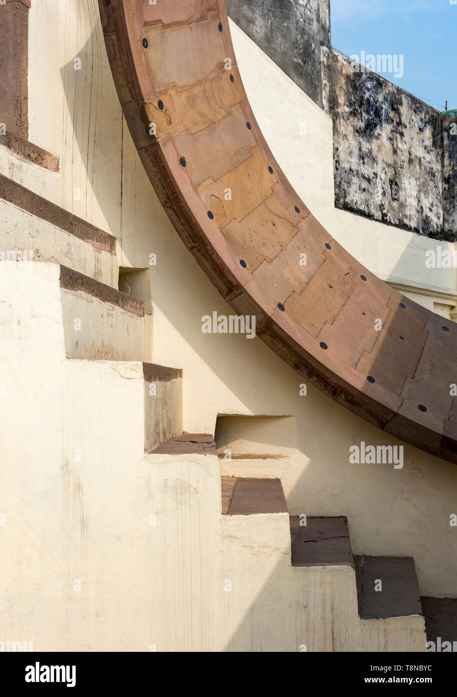 Samrat Yantra Instrument at Jantar Mantar - Man Singh Observatory ...