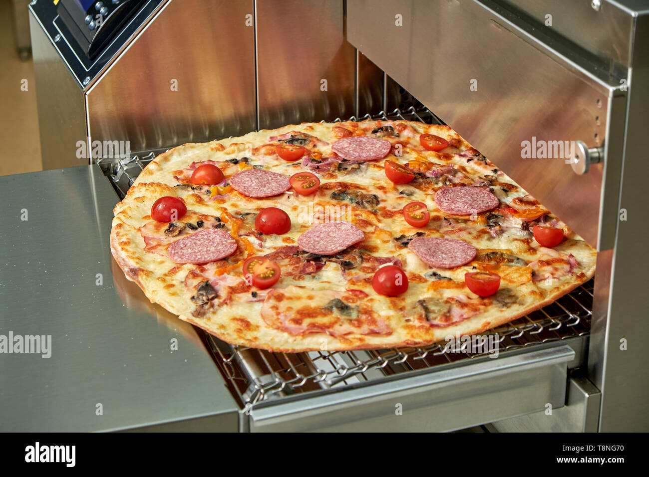 Industrial electric pizza oven with LCD display for catering ...