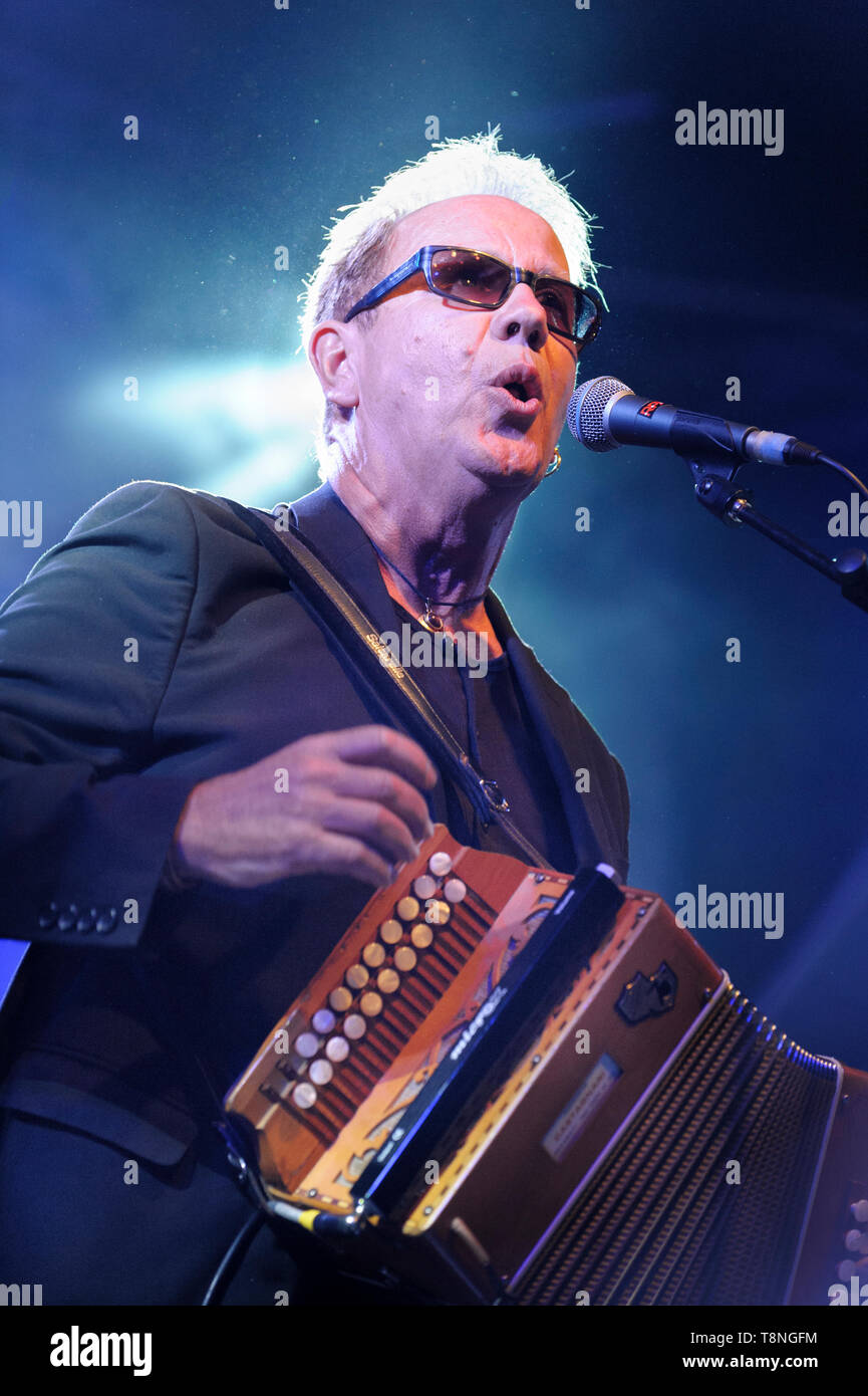 John jones oysterband hi-res stock photography and images - Alamy