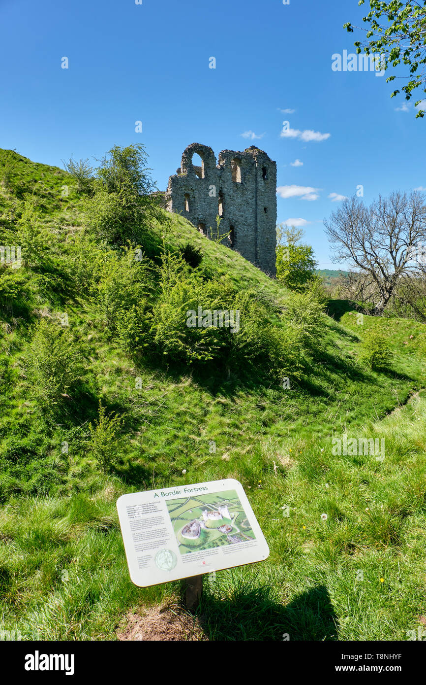 Clun castle hi-res stock photography and images - Alamy
