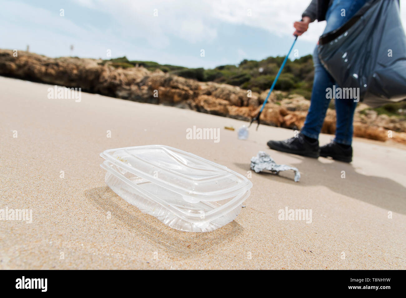 Picking bag hi-res stock photography and images - Alamy